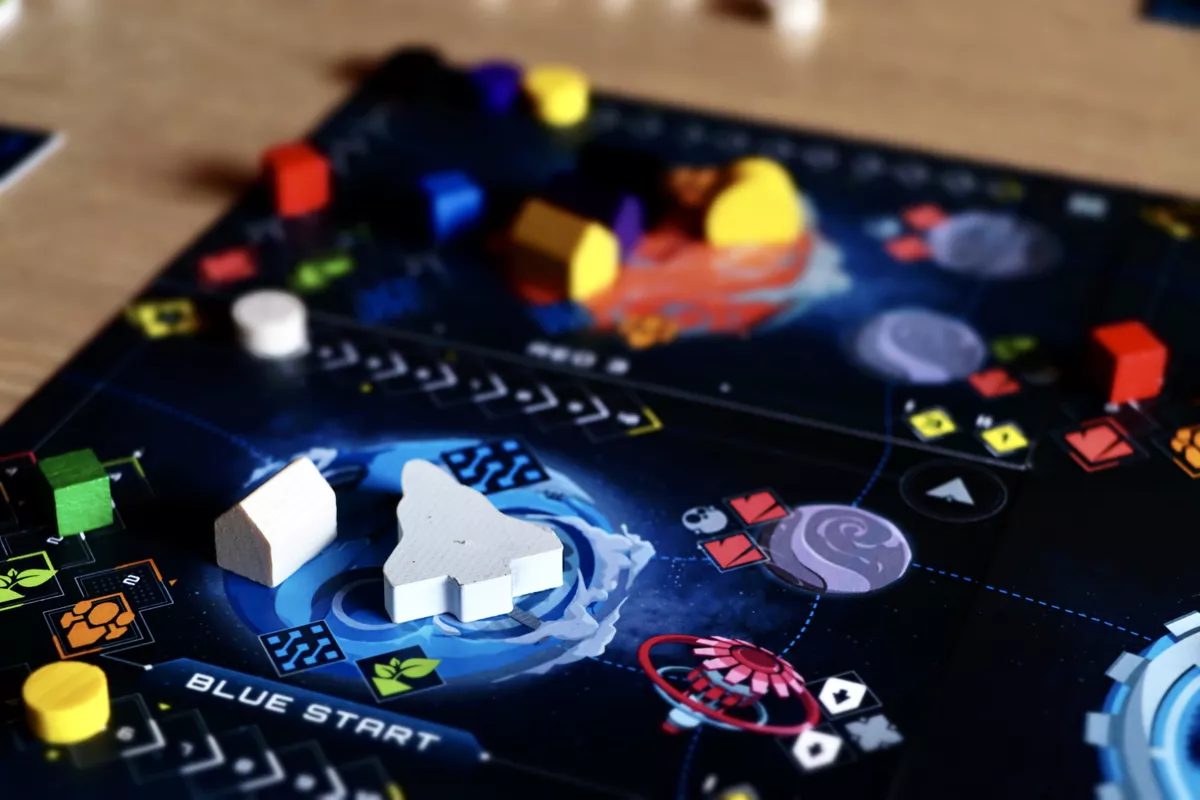 Micro Cosmos – Tabletopping