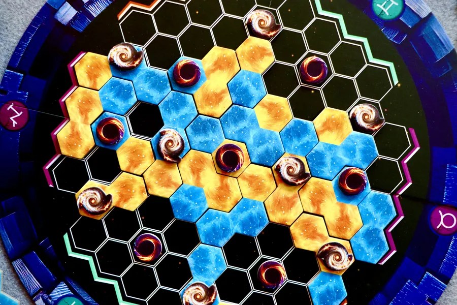 Orion Duel – Tactical Tile-Laying in the Depths of Space – Tabletopping