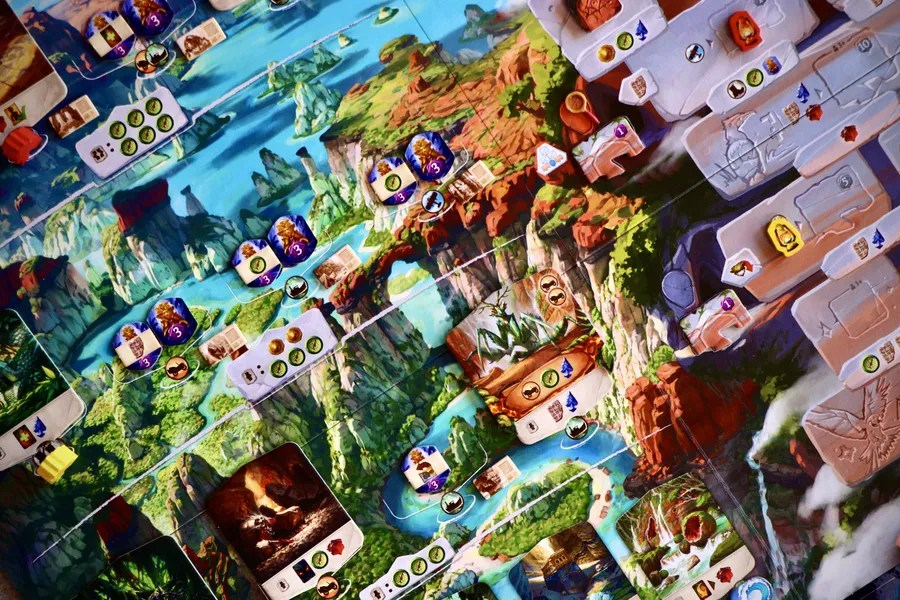 A closer look at Lost Ruins of Arnak: Adventure Chest – Tabletopping